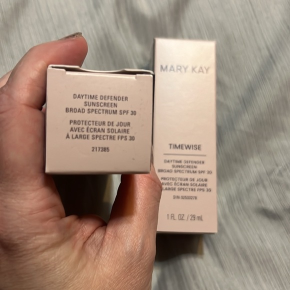 Mary Kay | Skincare | Mary Kay Timewise Daytime Defender Sunscreen Broad Spectrum Spf 3 New In ...